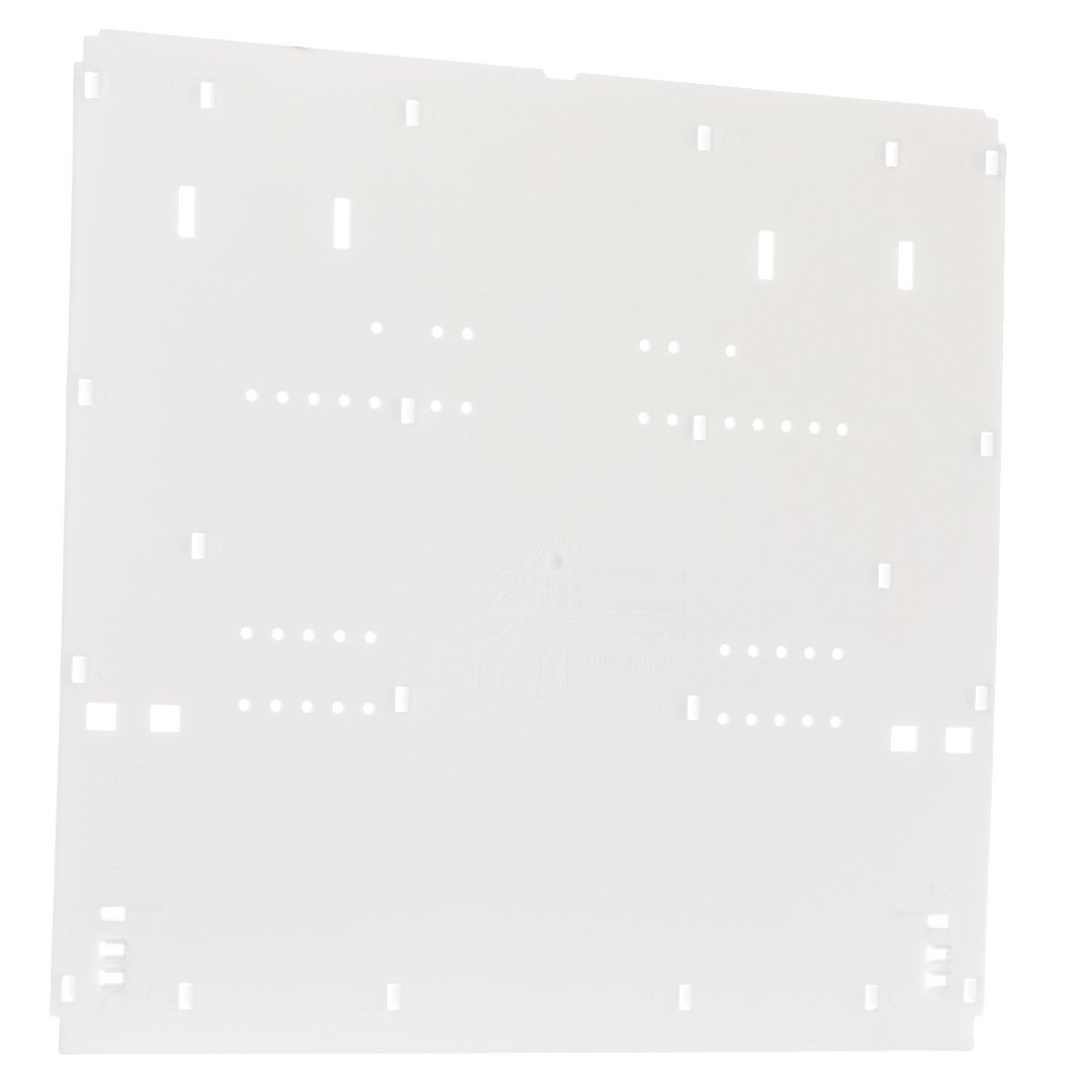 2GR Back Wall For Breeding Cage 90 Art. 416 — Global Pigeon Supplies Inc.